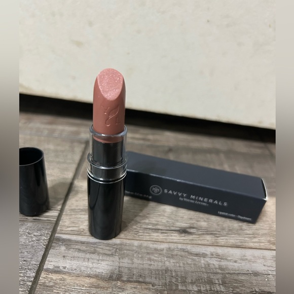 Young Living | Makeup | Savvy Minerals By Young Living Lipstick ...